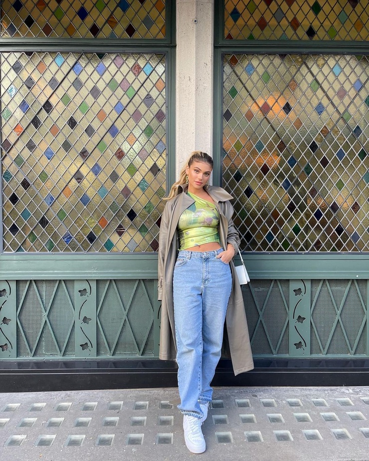 Image of Kelsey Calemine