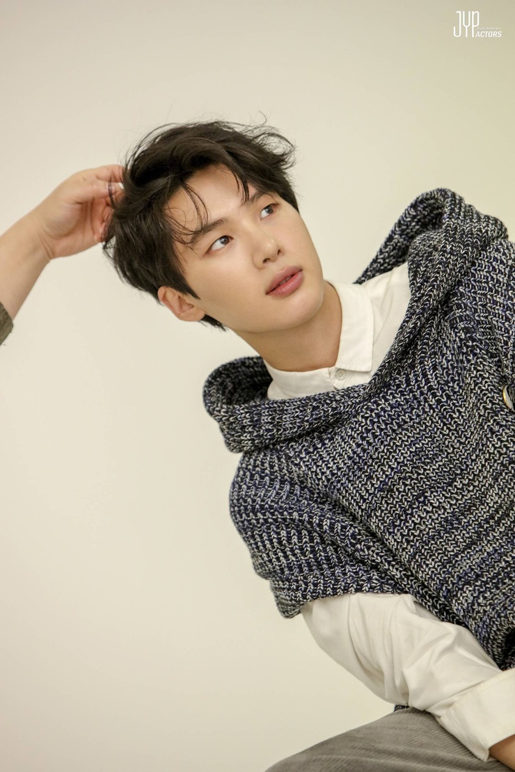 Picture of Kim Dong-Hee