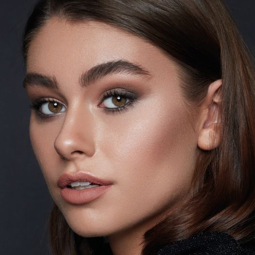 Image of Aimee Logan model