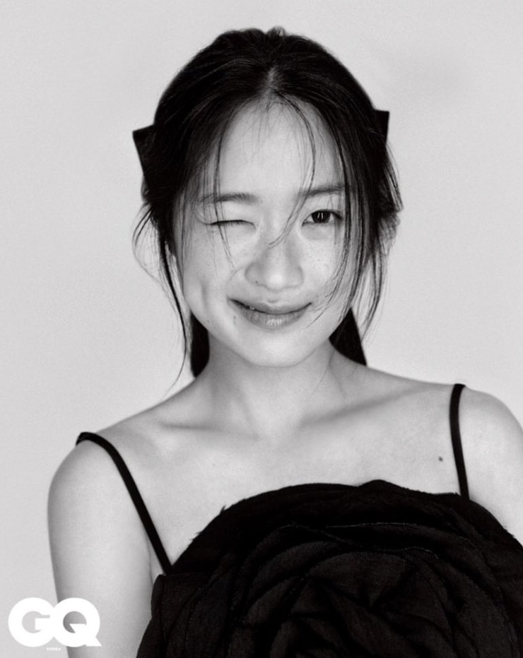 Picture of Kim Hye-Yoon