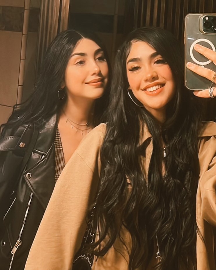 Picture of Alexa Mansour
