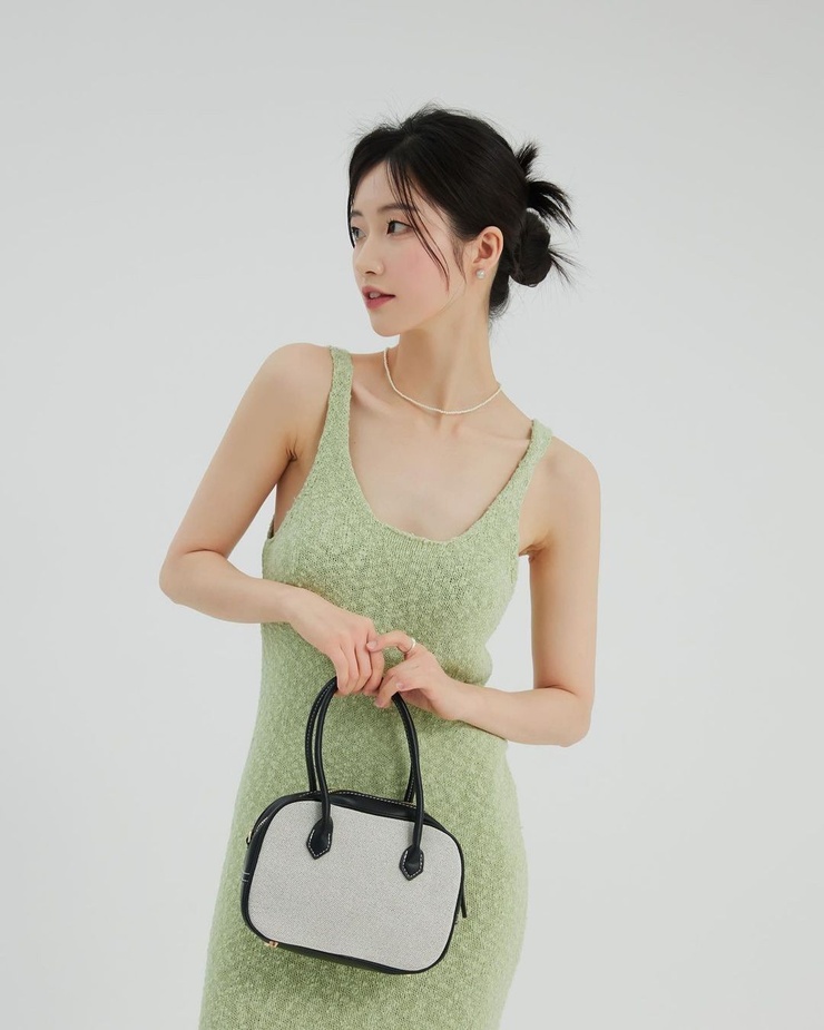 Picture of Ha Jin Park