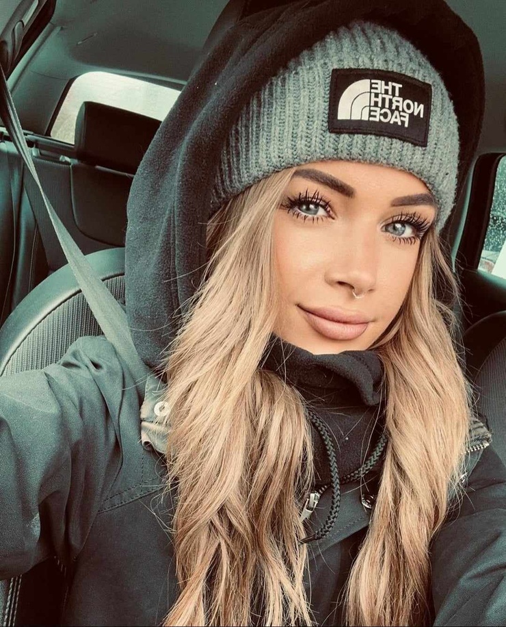 Picture of Sabrina "Sashoe" Schuster