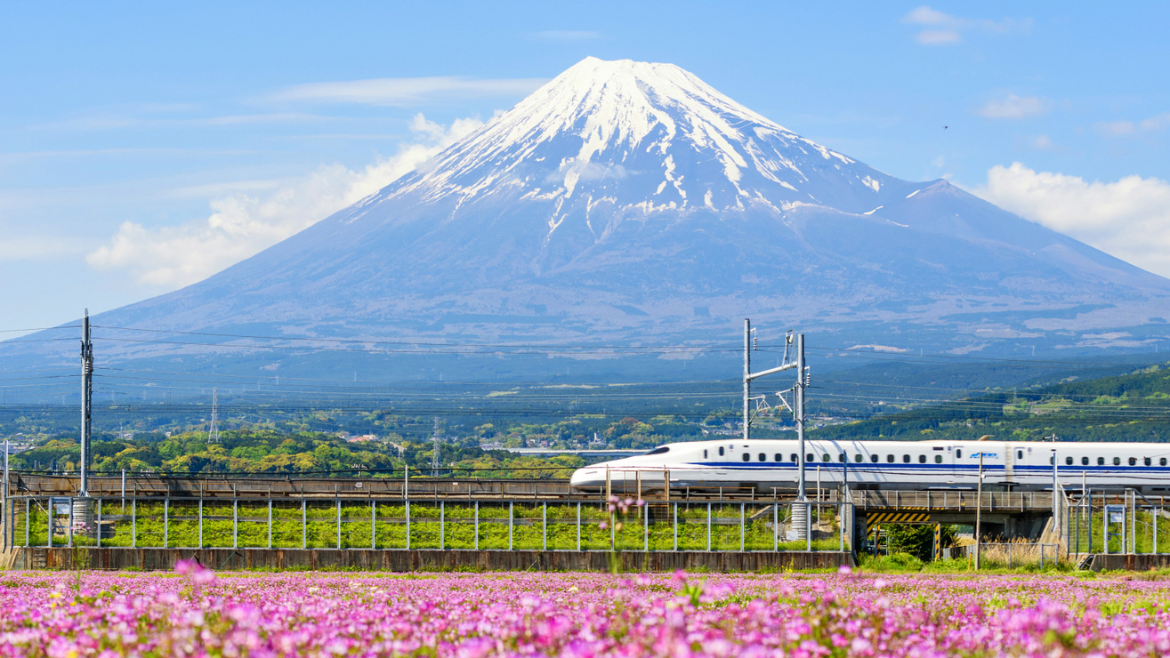 Japan’s iconic Tokaido~Sanyo Shinkansen Line