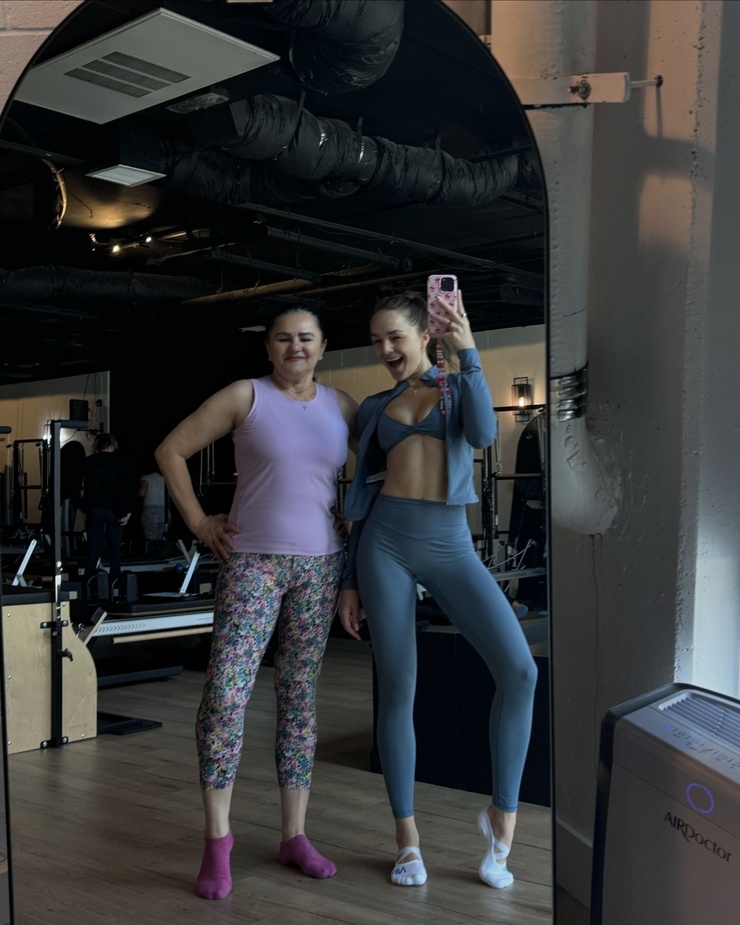 Picture of Oana Gregory