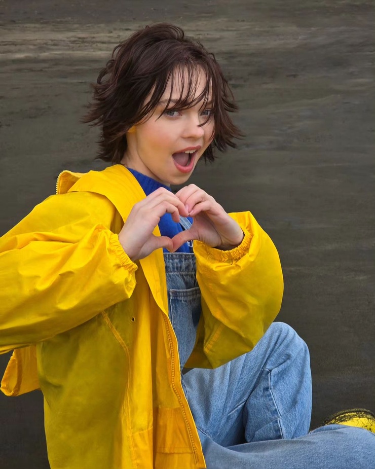 Emma Myers image