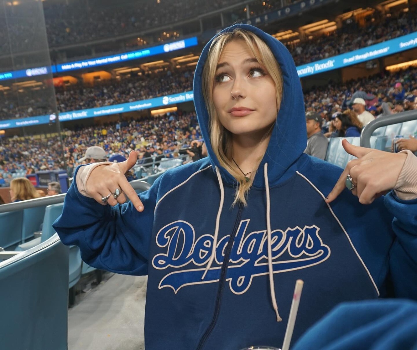 Picture of Alyvia Alyn Lind