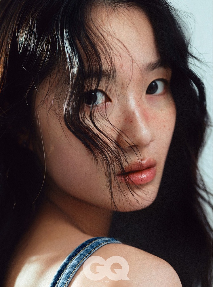 Image of Kim Hye-Yoon