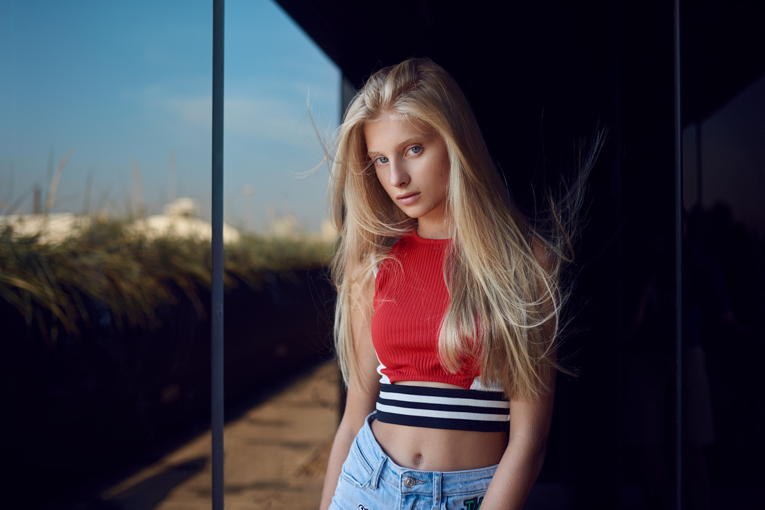Ola Szkolda Photo Shoot by Ariel Grabowski