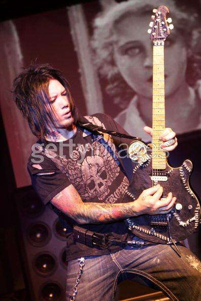 Picture of DJ Ashba