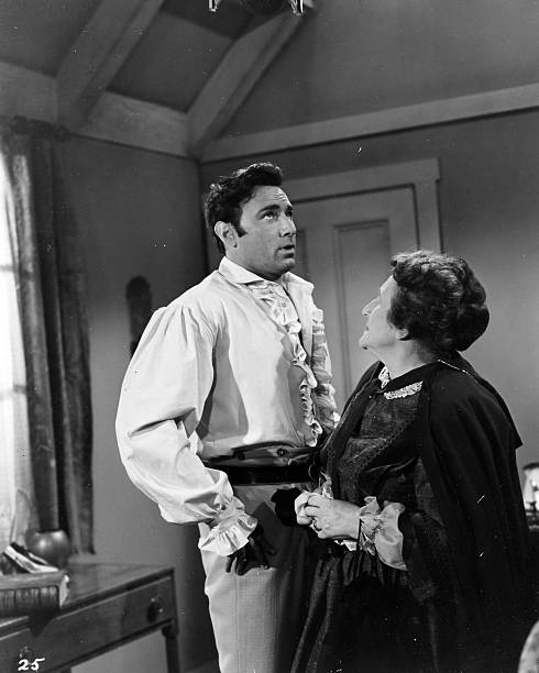 Scott Forbes, Minerva Urecal