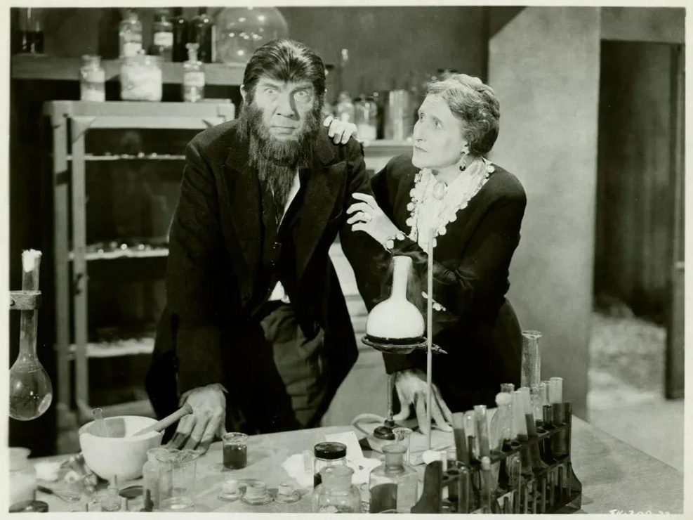 Bela Lugosi, Minerva Urecal