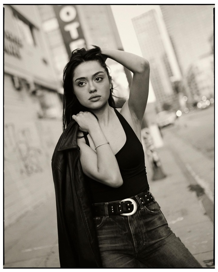 Picture of Nailea Devora