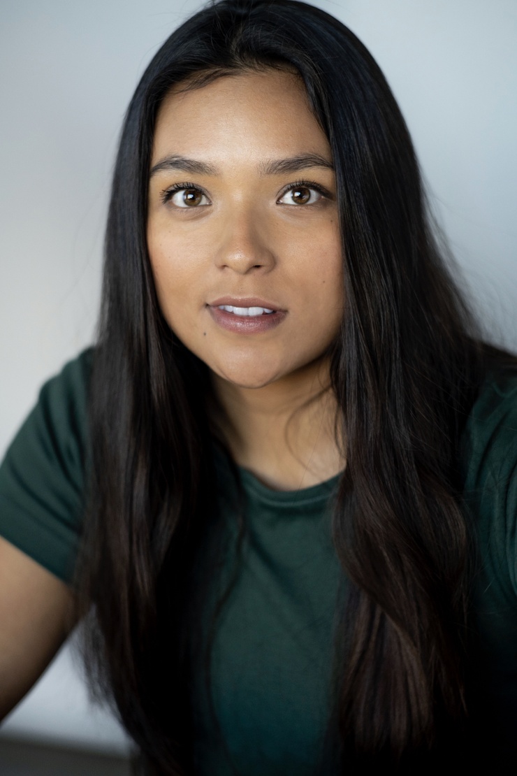 Briza Covarrubias image