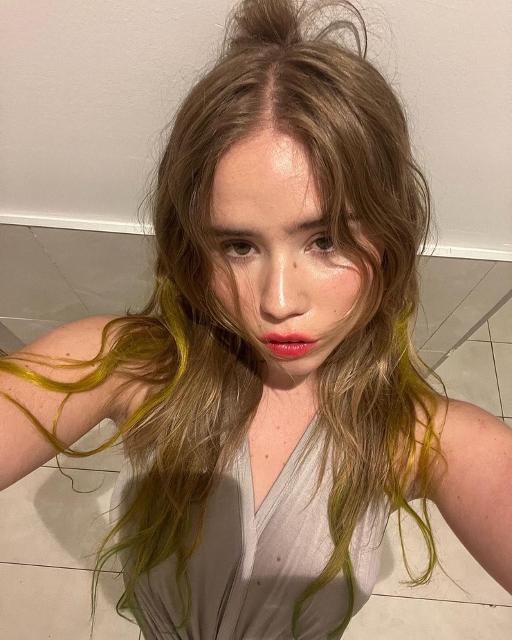 Picture of Lexee Smith