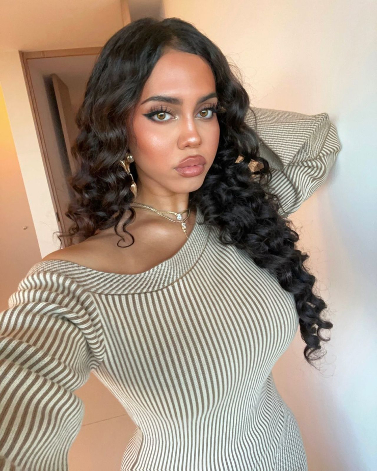 Picture of Asia Monet Ray