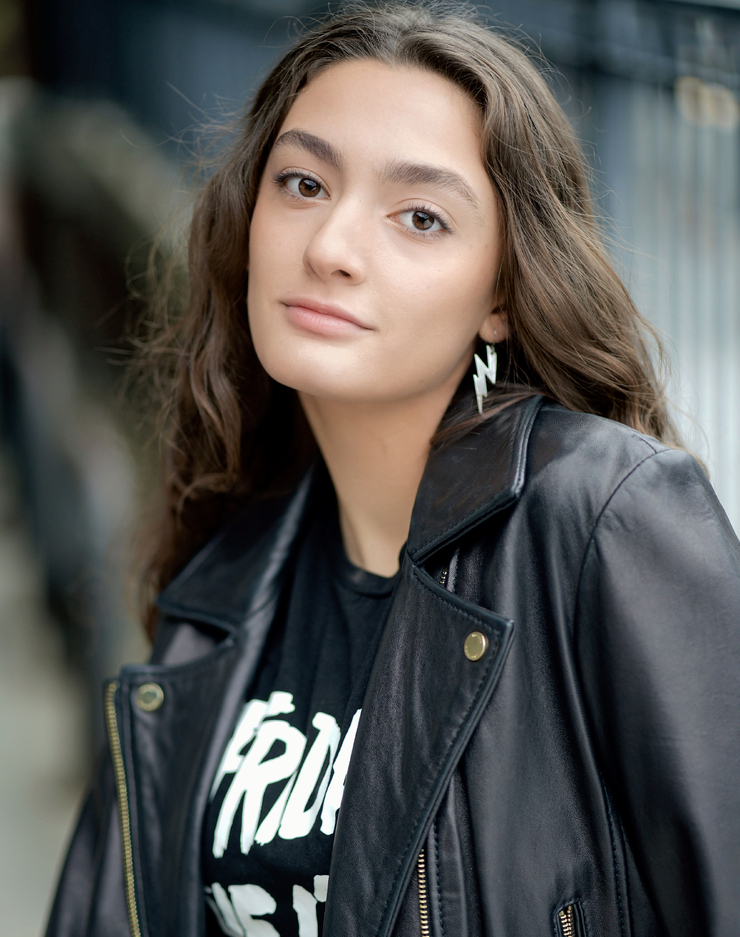 Victoria Lily Robertson image