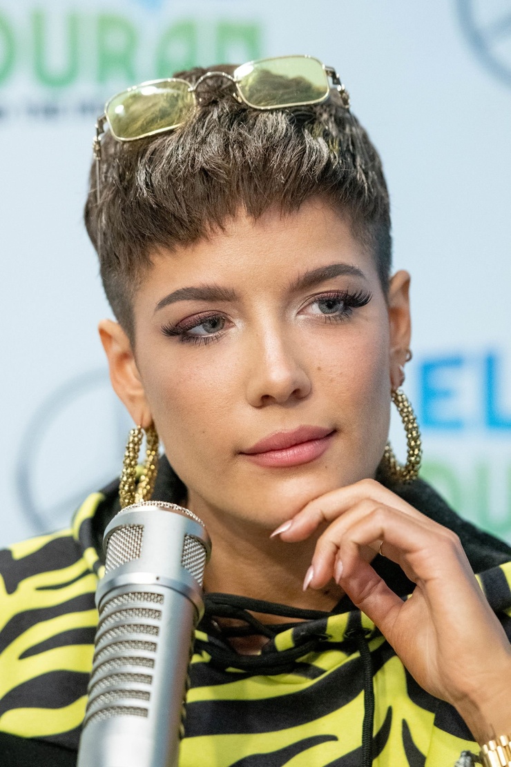 Picture of Halsey