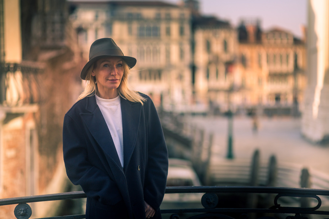 Lisa Hilton (II) picture