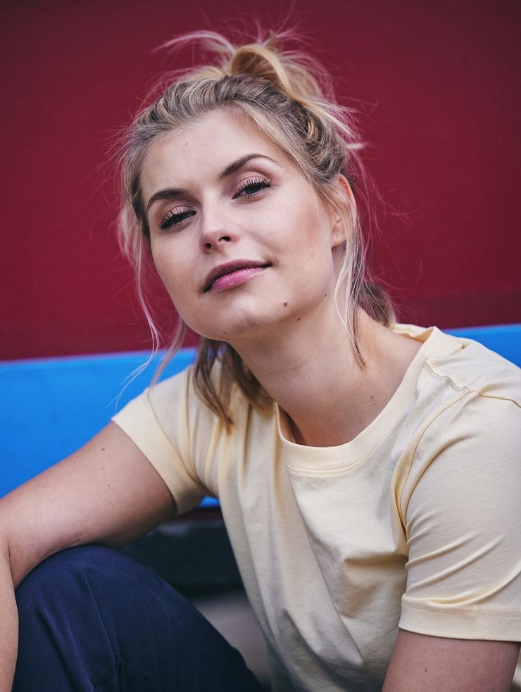 Image of Sarah Thonig