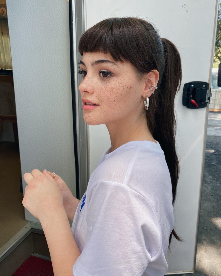 Derya Pinar Ak image