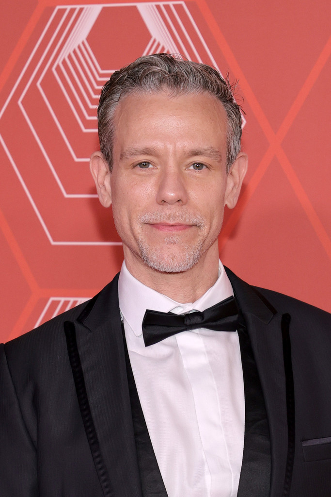 Picture of Adam Pascal