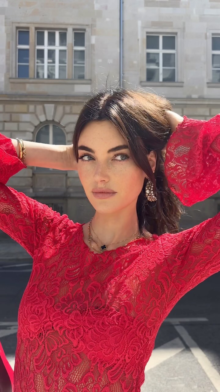 Picture of Celine Bethmann