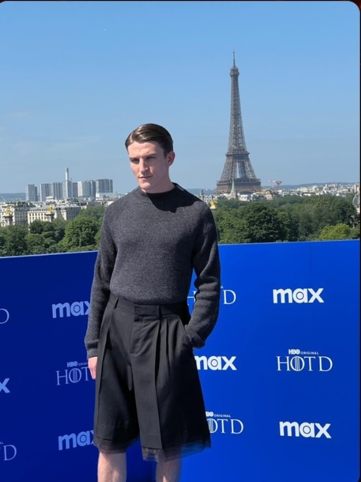 Image of Ewan Mitchell