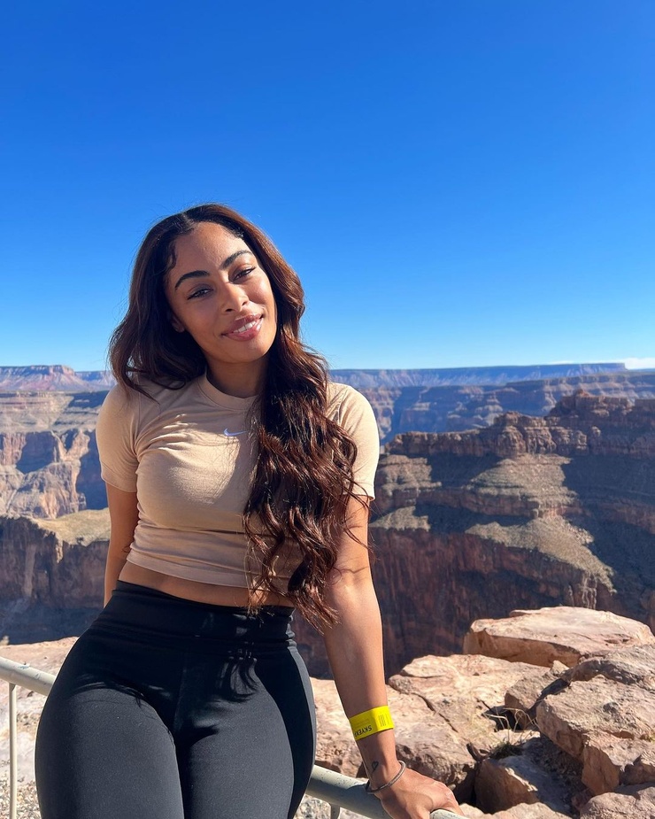 Picture of Katlynn Simone