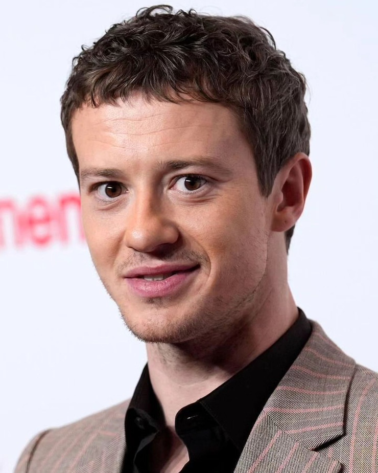 Picture of Joseph Quinn