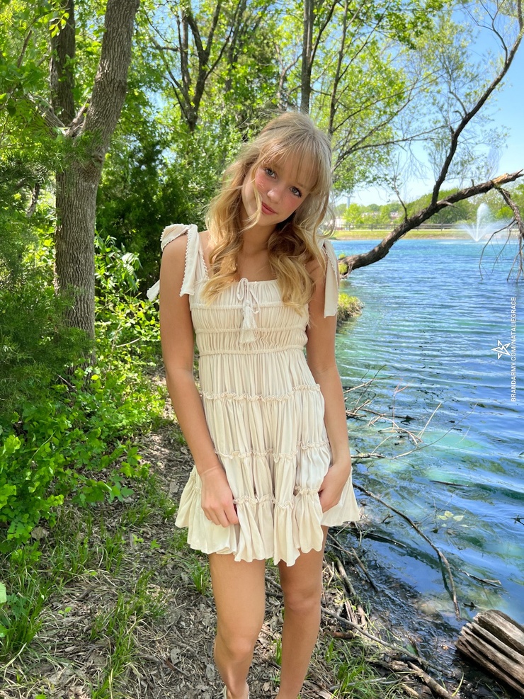 Image of Natalie Grace