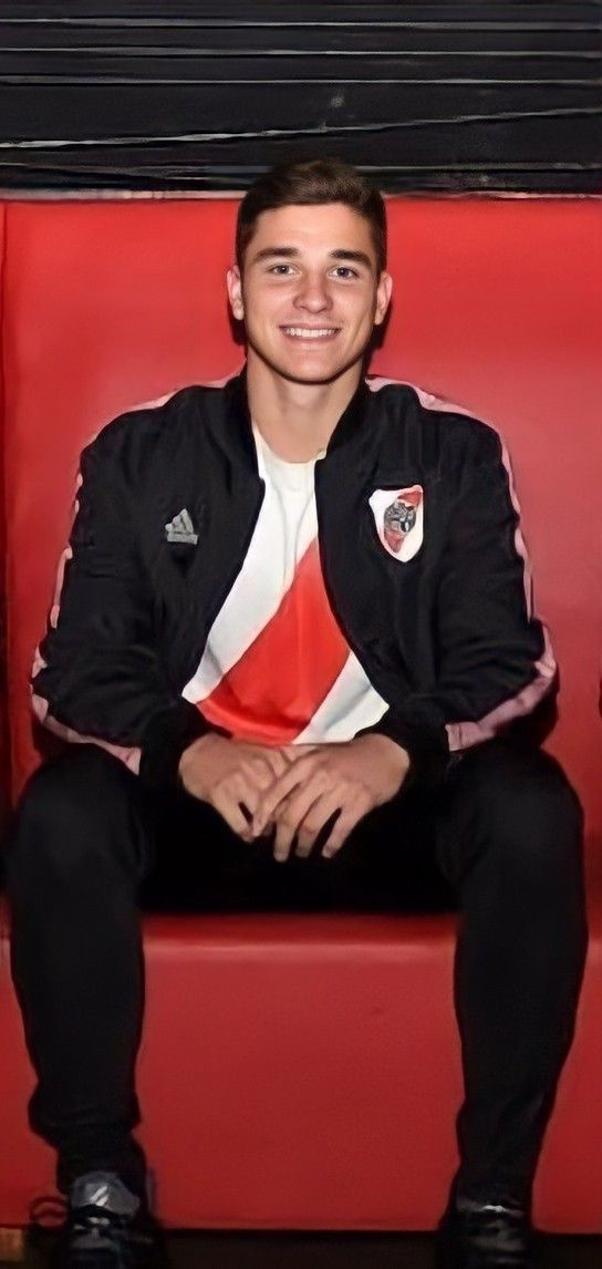 Picture of Julián Álvarez