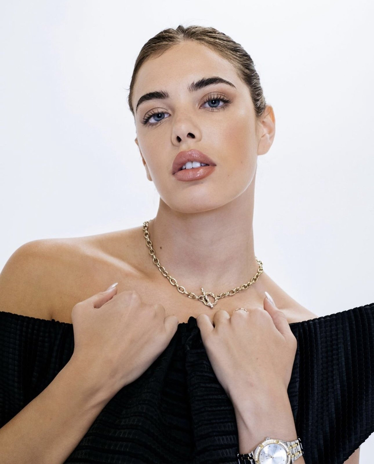 Picture of Ali Hutton