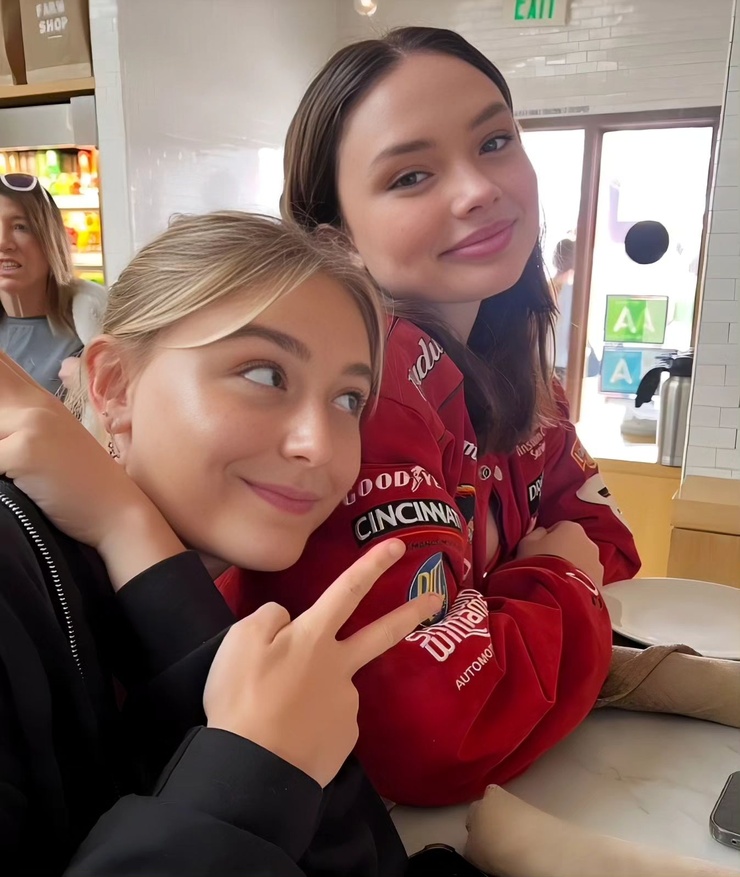 Picture of Alyvia Alyn Lind