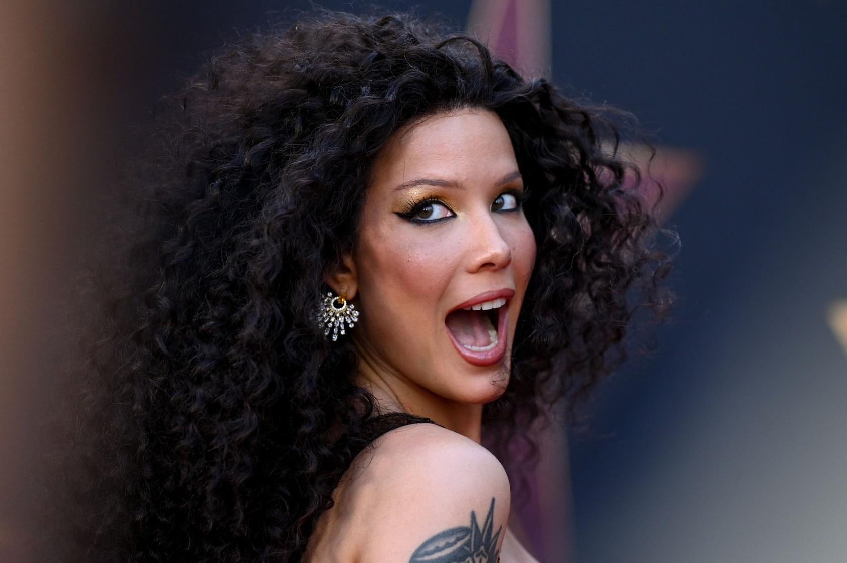 Image of Halsey