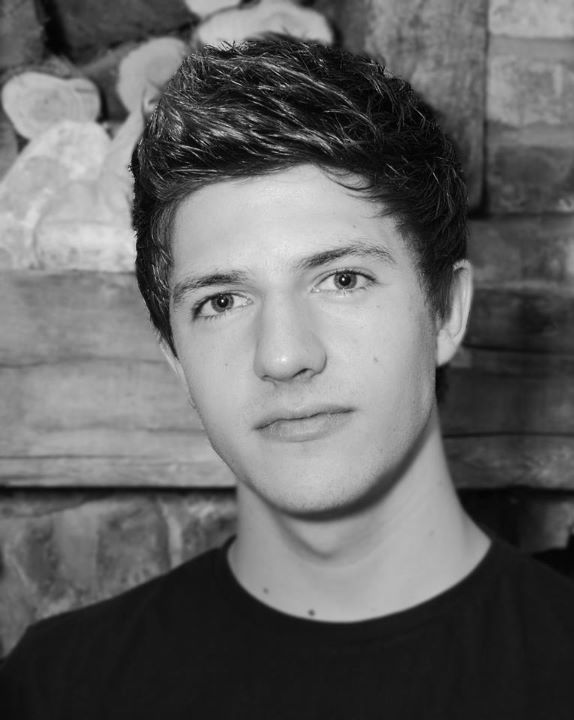 Picture of Josh Dubovie