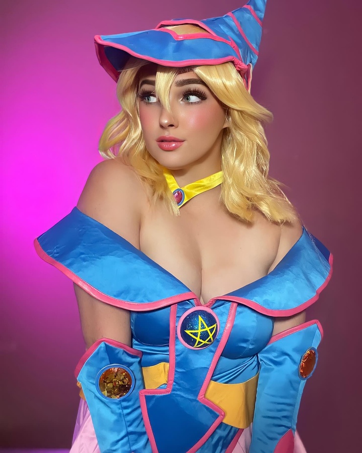 Picture of Michaela Lee