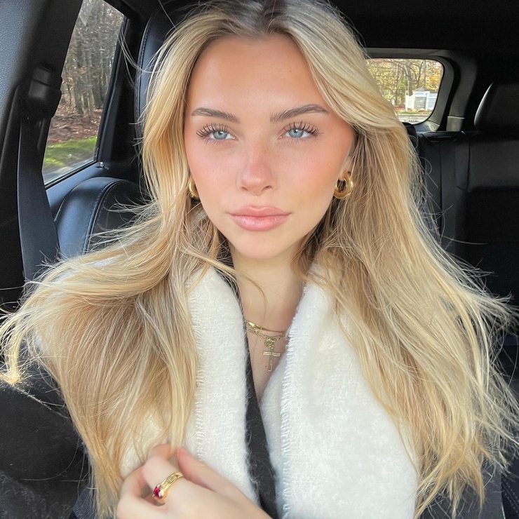 Picture of Courtney Antalek