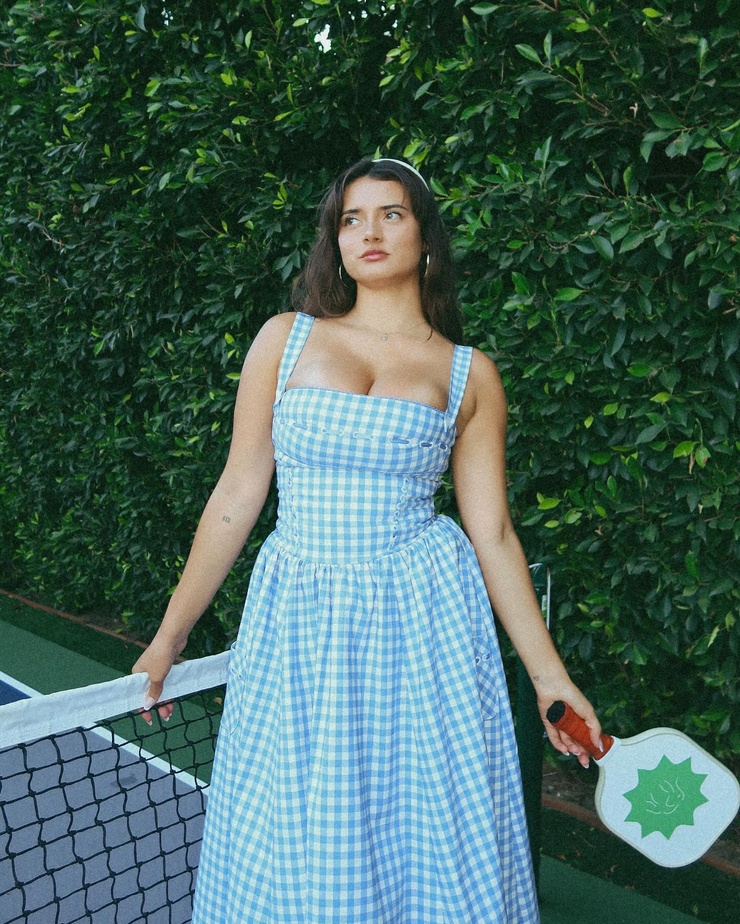 Picture of Sarah Curr