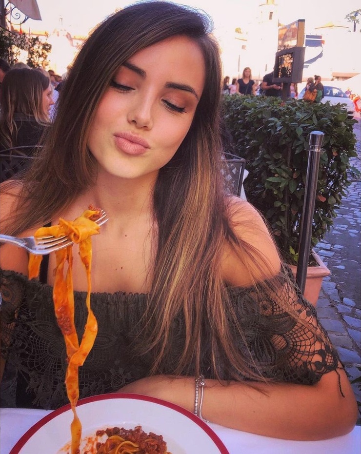 via Instagram (@giusymeloni)