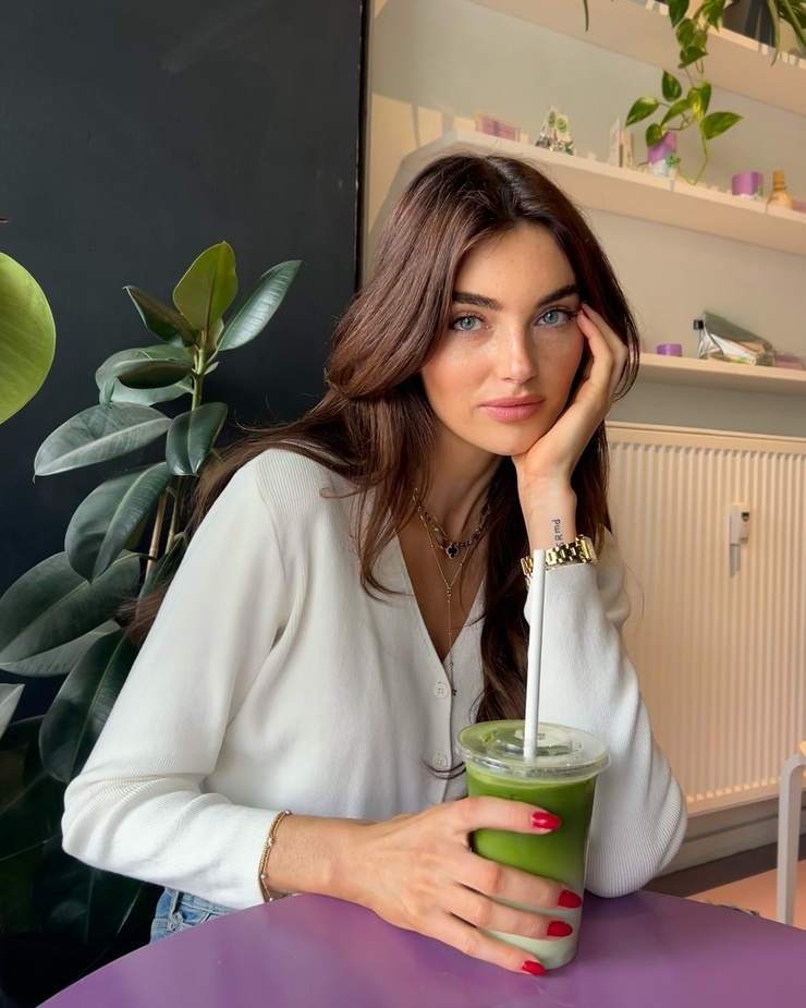 Picture of Celine Bethmann