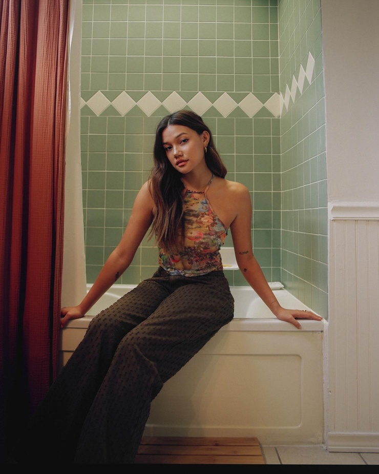 Picture of Gabrielle Current