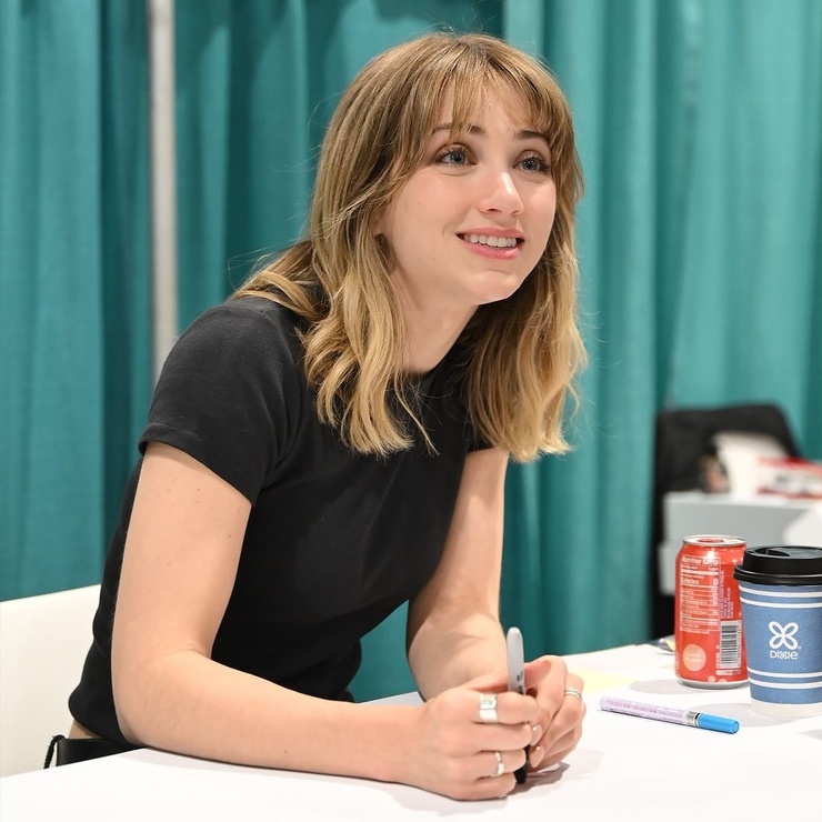 Picture of Emily Rudd