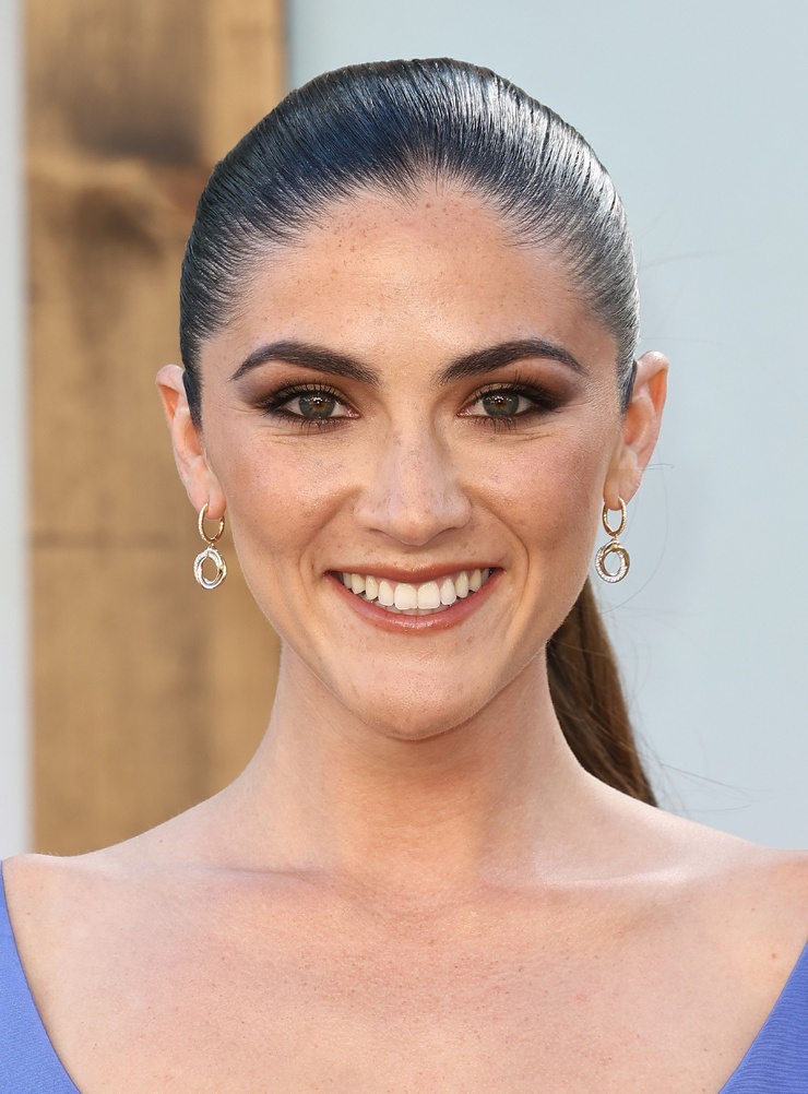 Isabelle Fuhrman picture