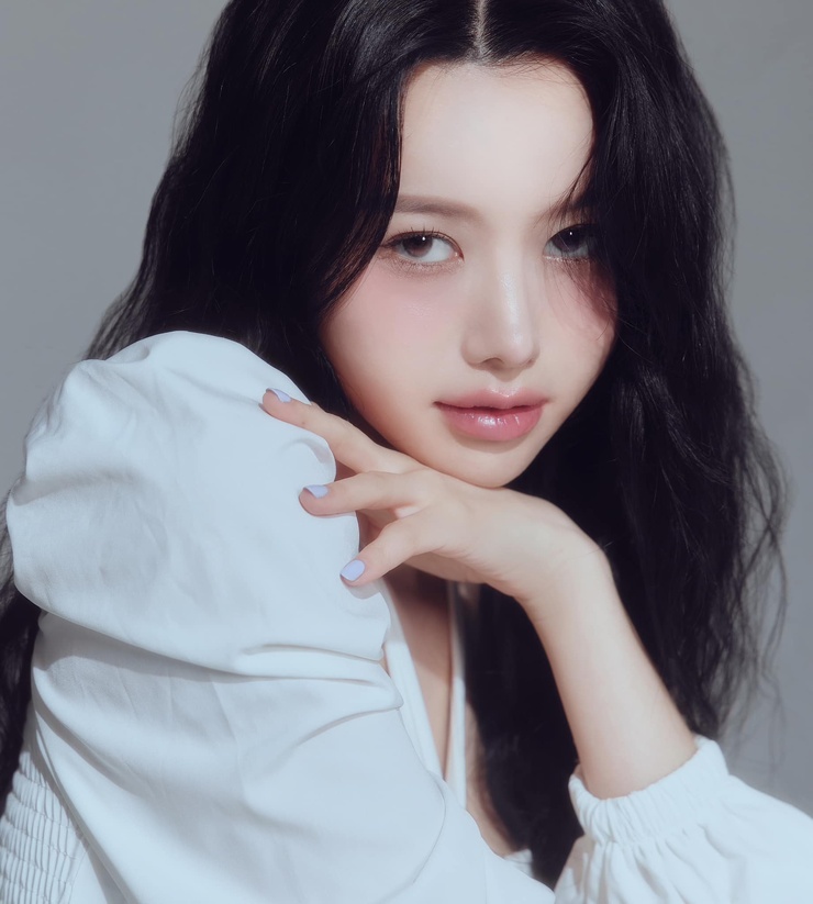 Picture of Lee Ayoung (이아영 / 李雅英)