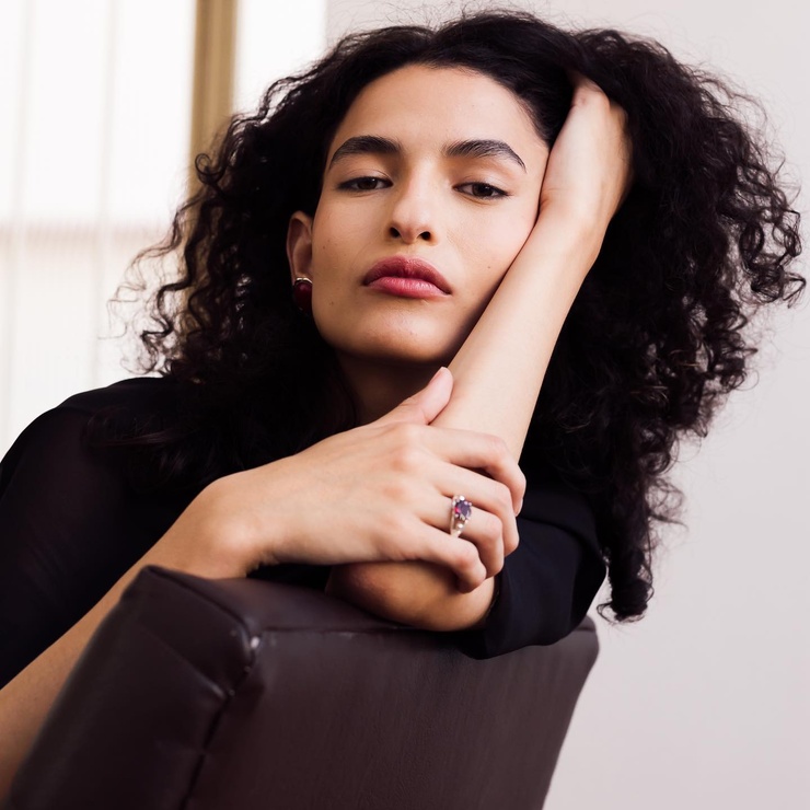 Aline Santos model picture