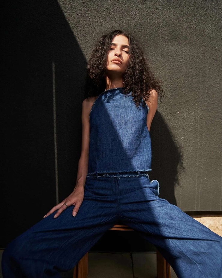 Aline Santos model picture