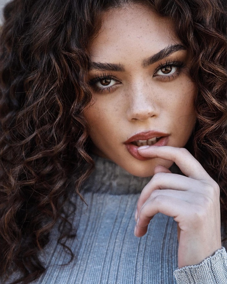 Picture of Paris Moss