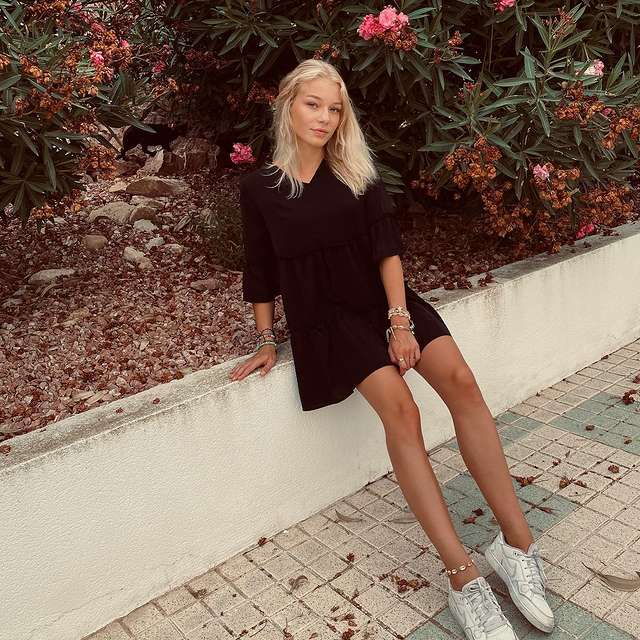 JARA VAN ROOTSELAAR picture