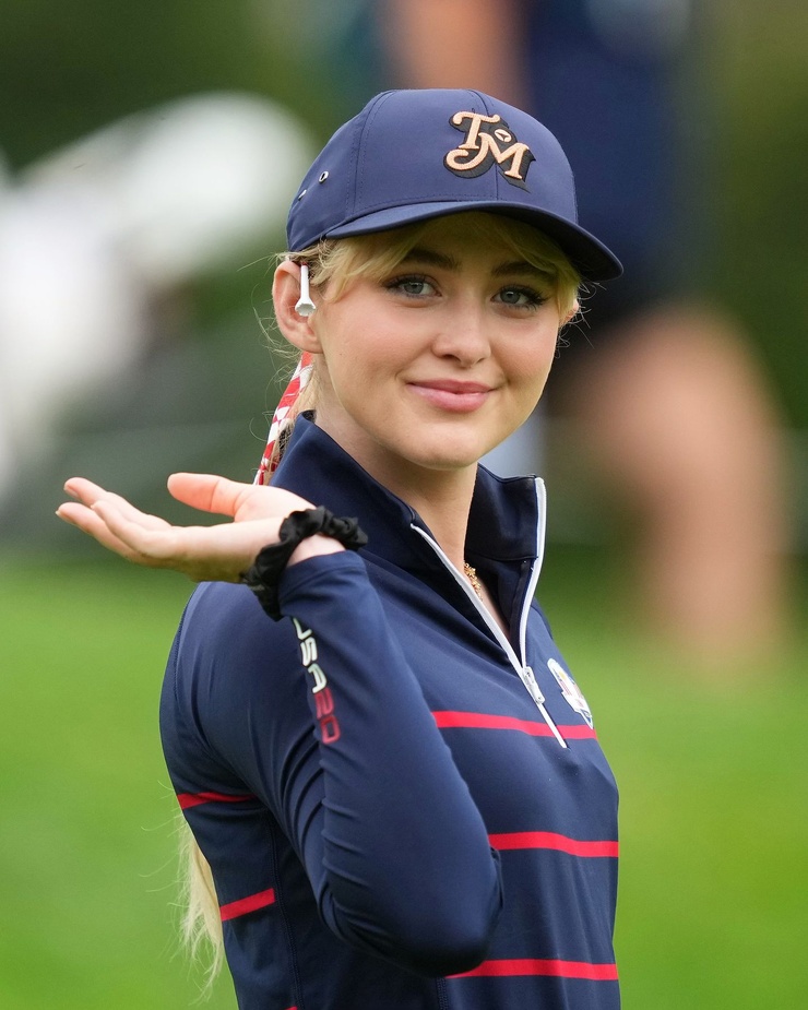 Picture of Kathryn Newton